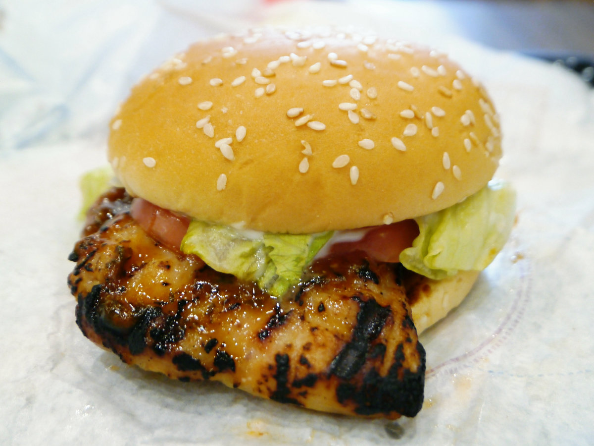 ジャマイカの味でヒーヒーする「ANGRY J WHOPPER」「ANGRY J CHICKEN」を食べてみた - GIGAZINE