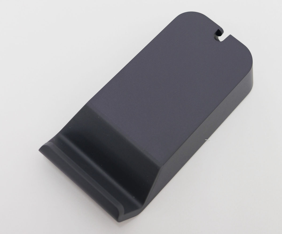 Photo review of the first left-handed device in the Logitech MX series ...