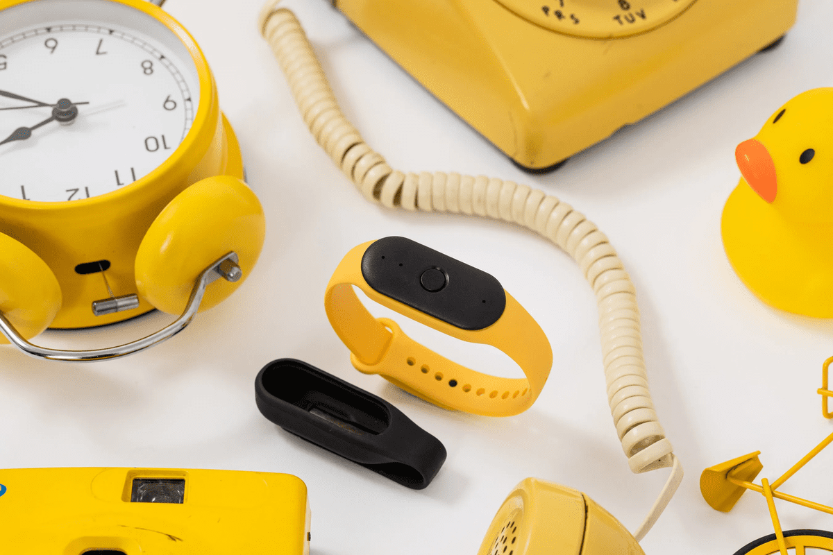 Amazon acquires wrist-worn AI device startup 'Bee' - GIGAZINE