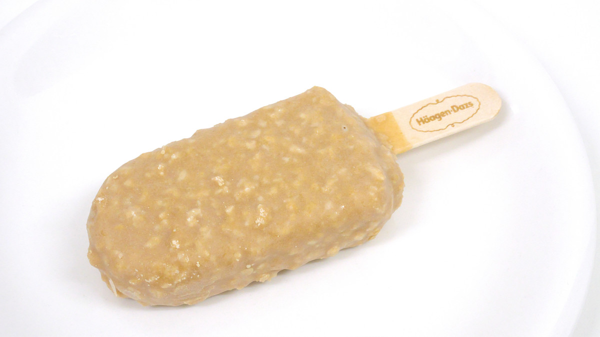 Haagen-Dazs' 'Royal Milk Tea Crunch' is a rich milk tea ice cream ...